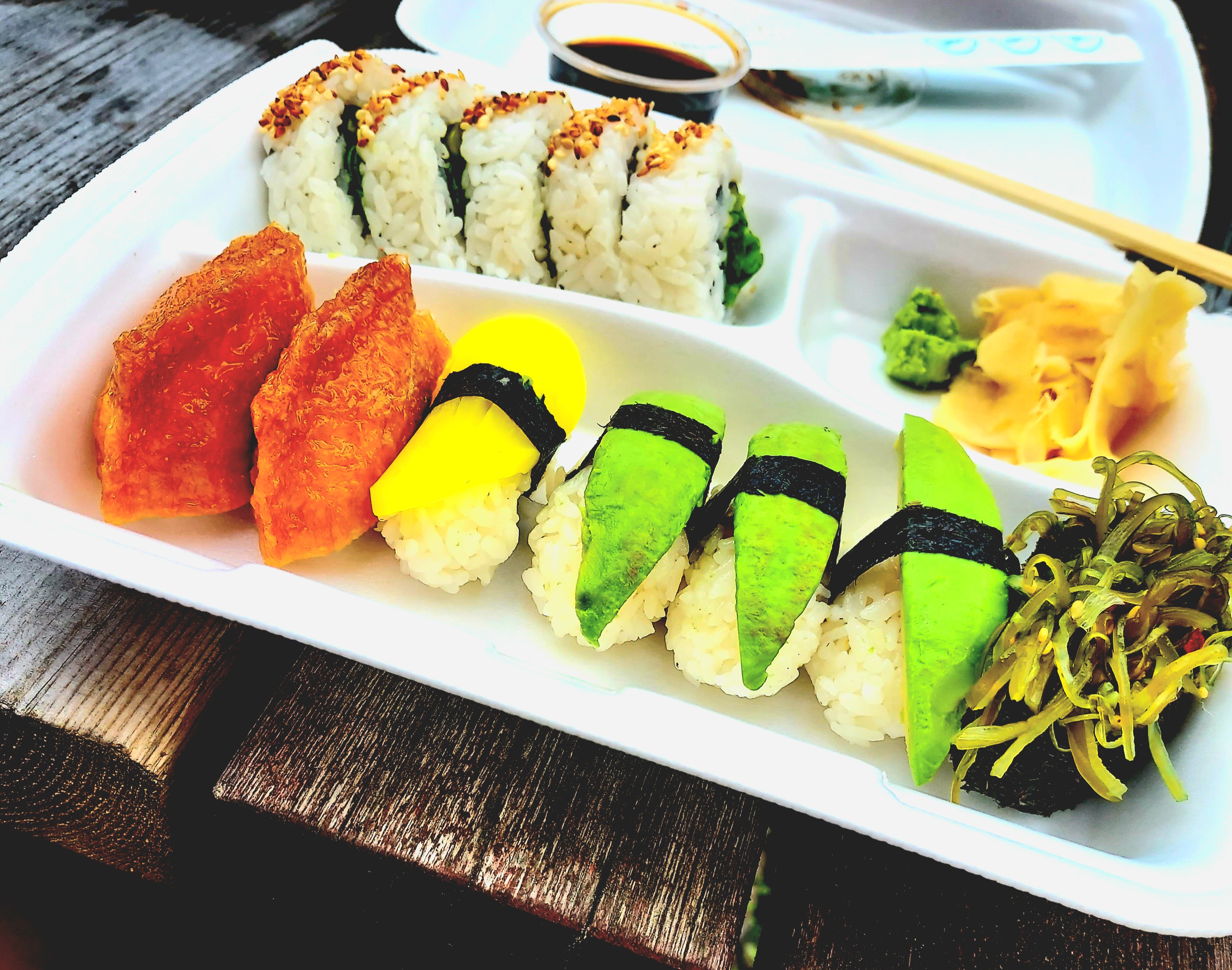 Sparkly sushi. | Yolanda and her creative scream