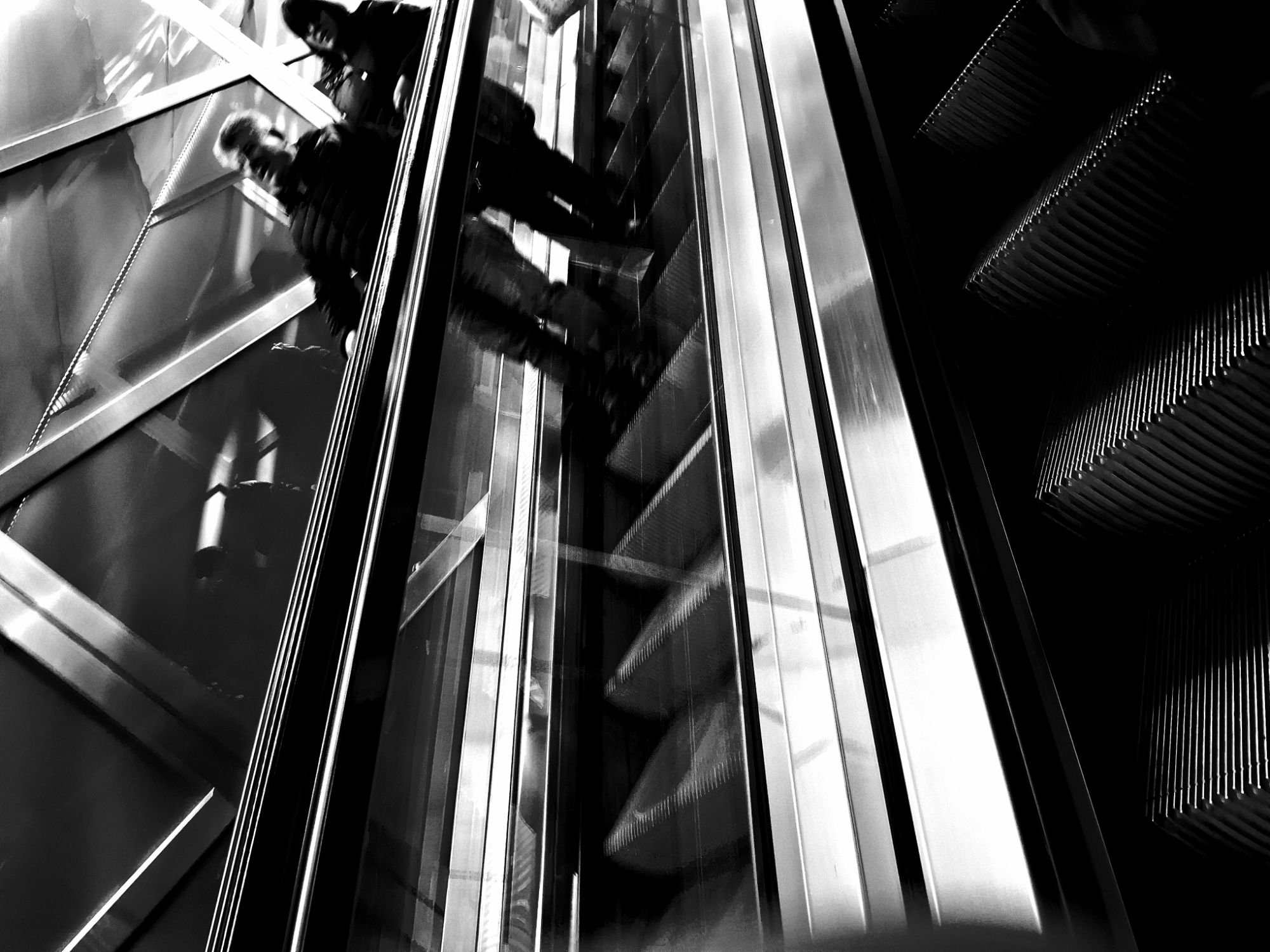 Rulltrappa i Malmö. | Yolanda and her creative scream