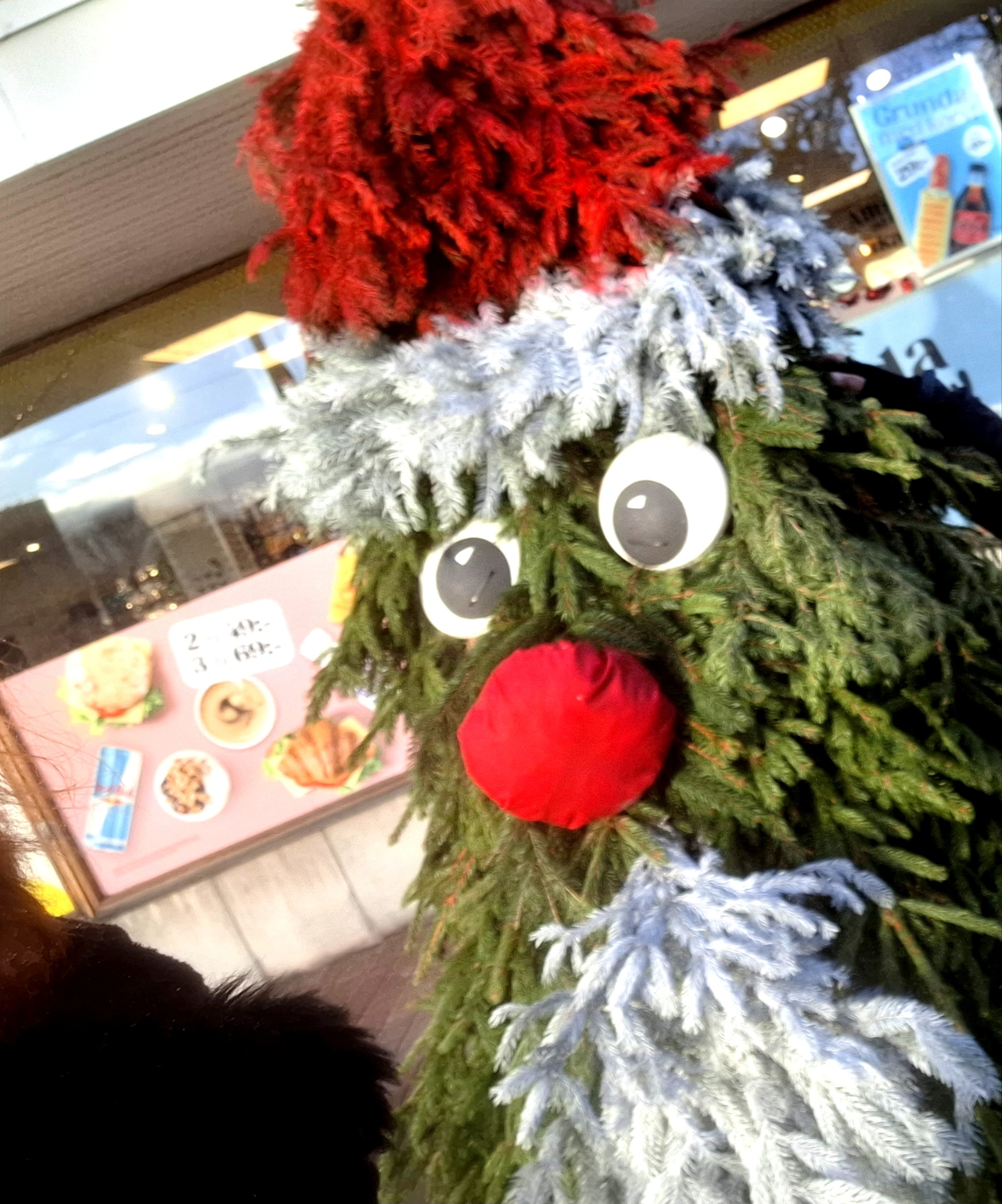 Hello there! | Yolanda and her creative scream